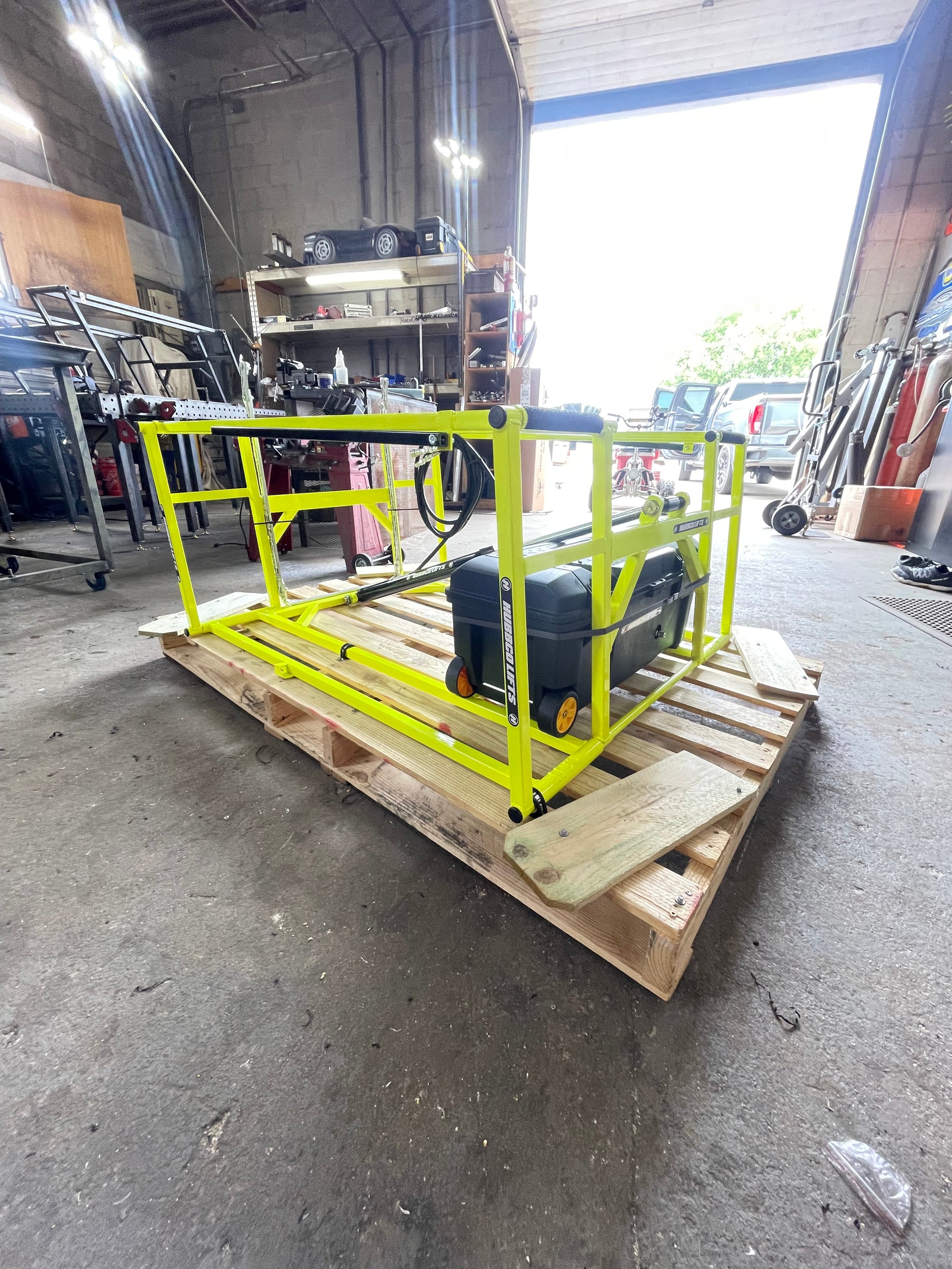 Tall Boy Race Car Pit Lift | Hubbco Racing Products