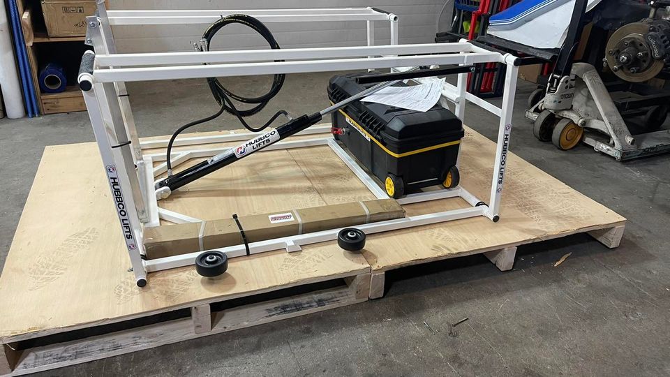 Tall Boy Race Car Pit Lift | Hubbco Racing Products