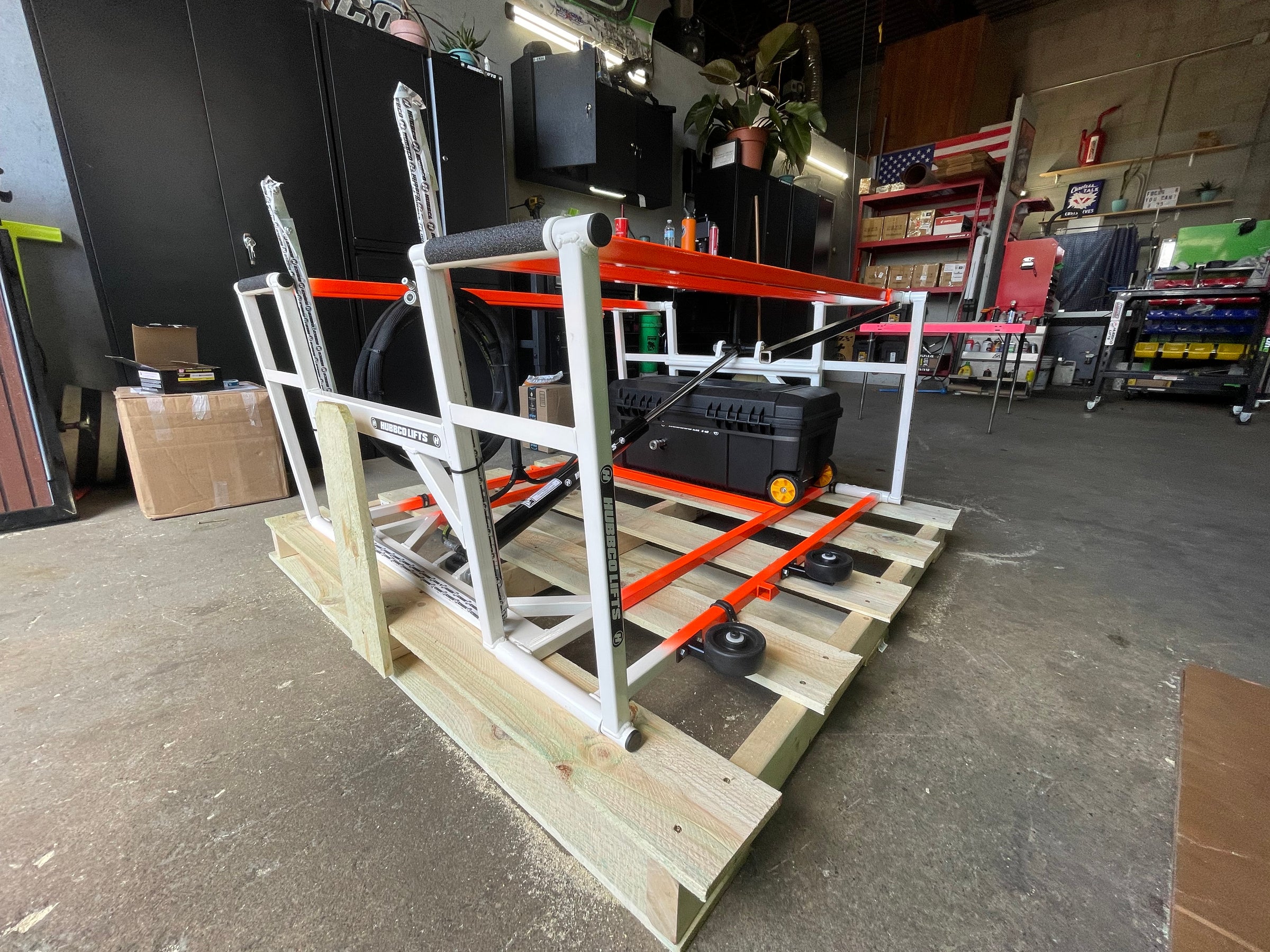 Tall Boy Race Car Pit Lift | Hubbco Racing Products