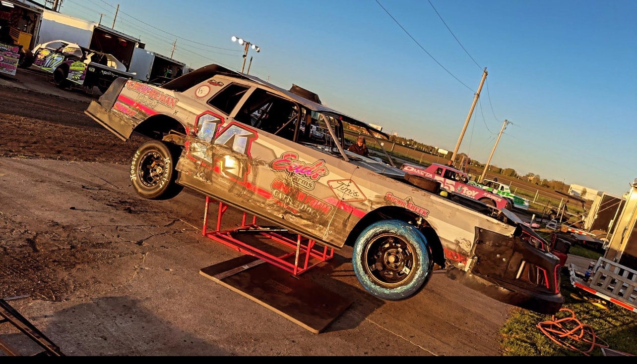 Tall Boy Race Car Pit Lift | Hubbco Racing Products