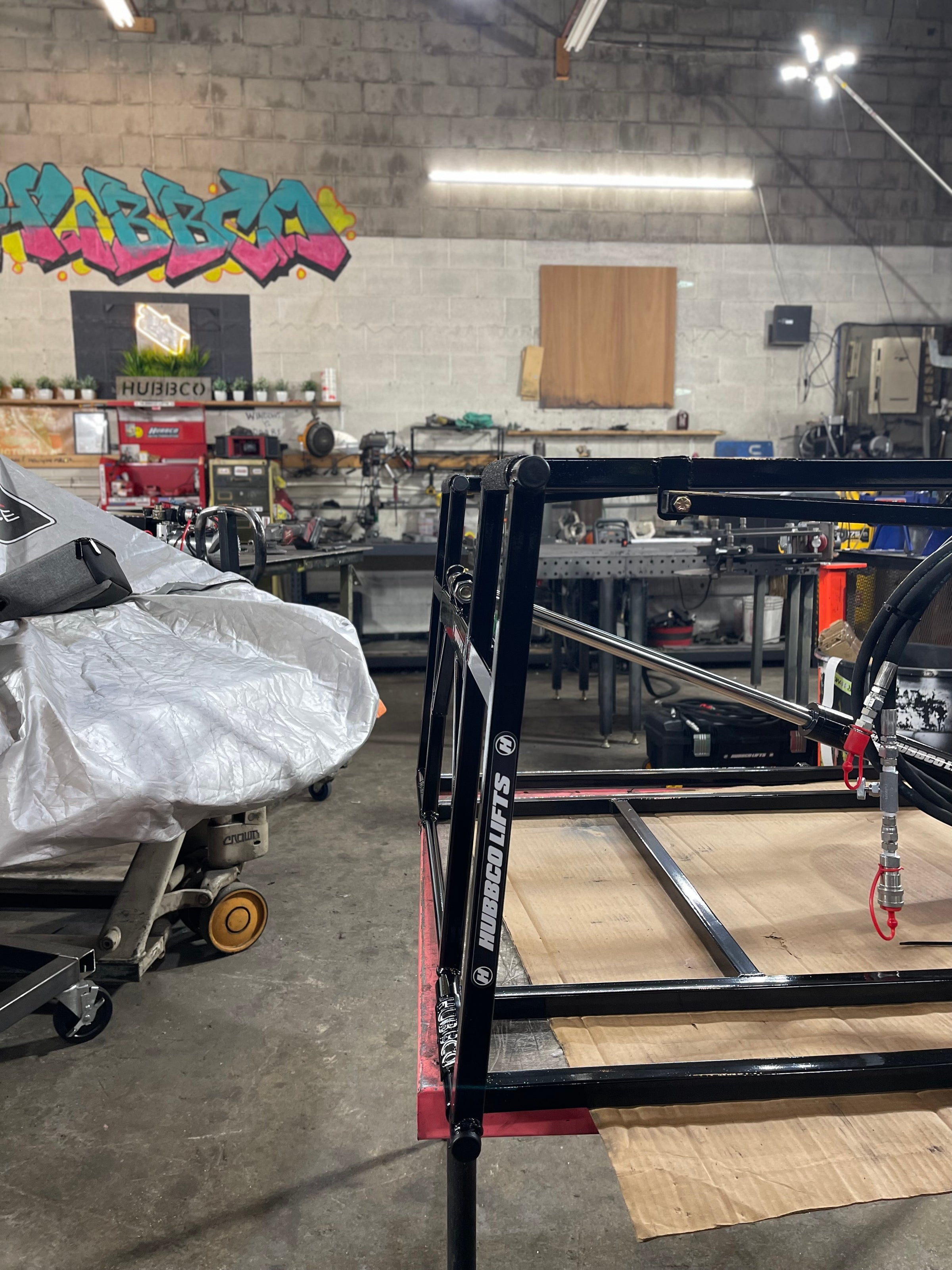 Tall Boy Race Car Pit Lift | Hubbco Racing Products