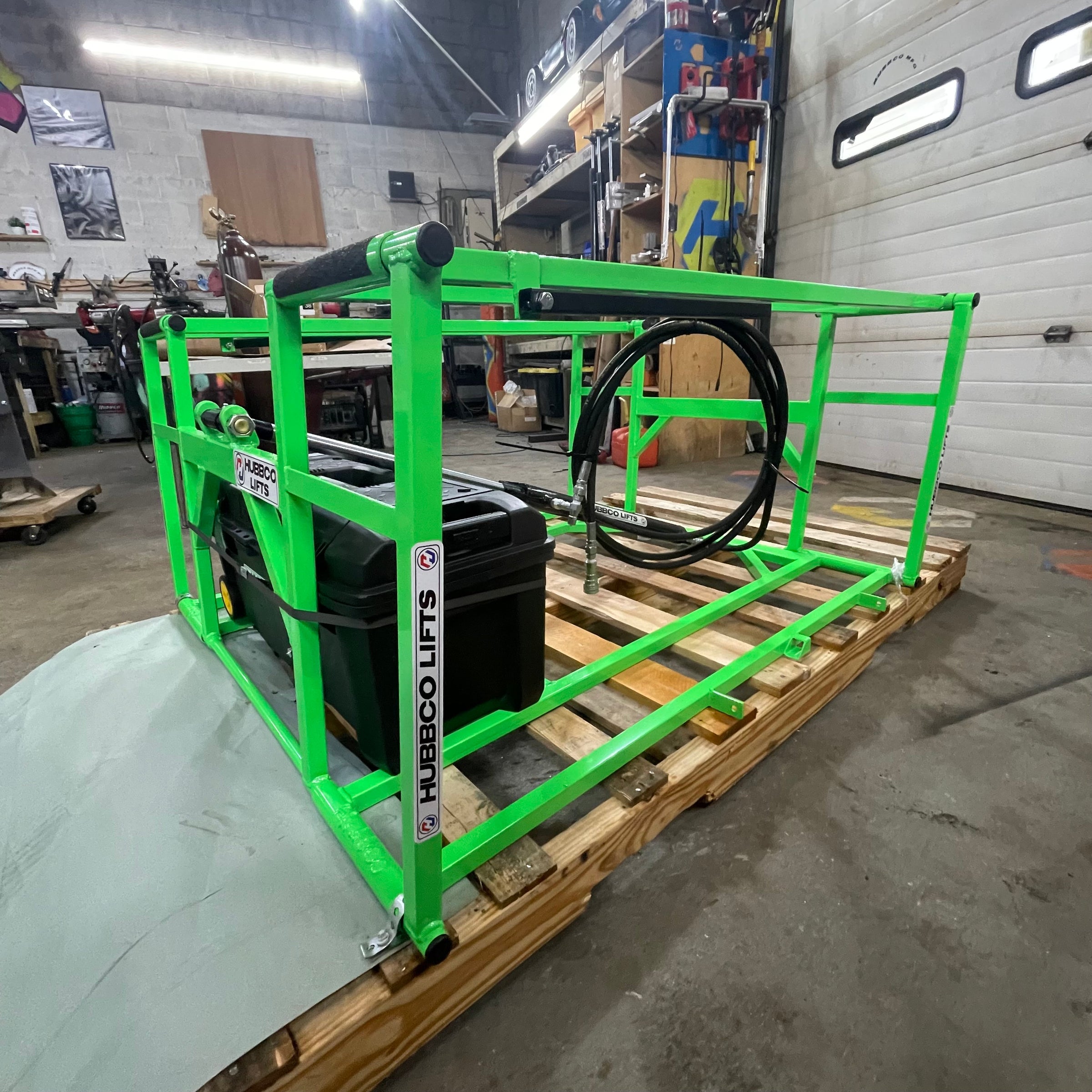 Tall Boy Race Car Pit Lift | Hubbco Racing Products