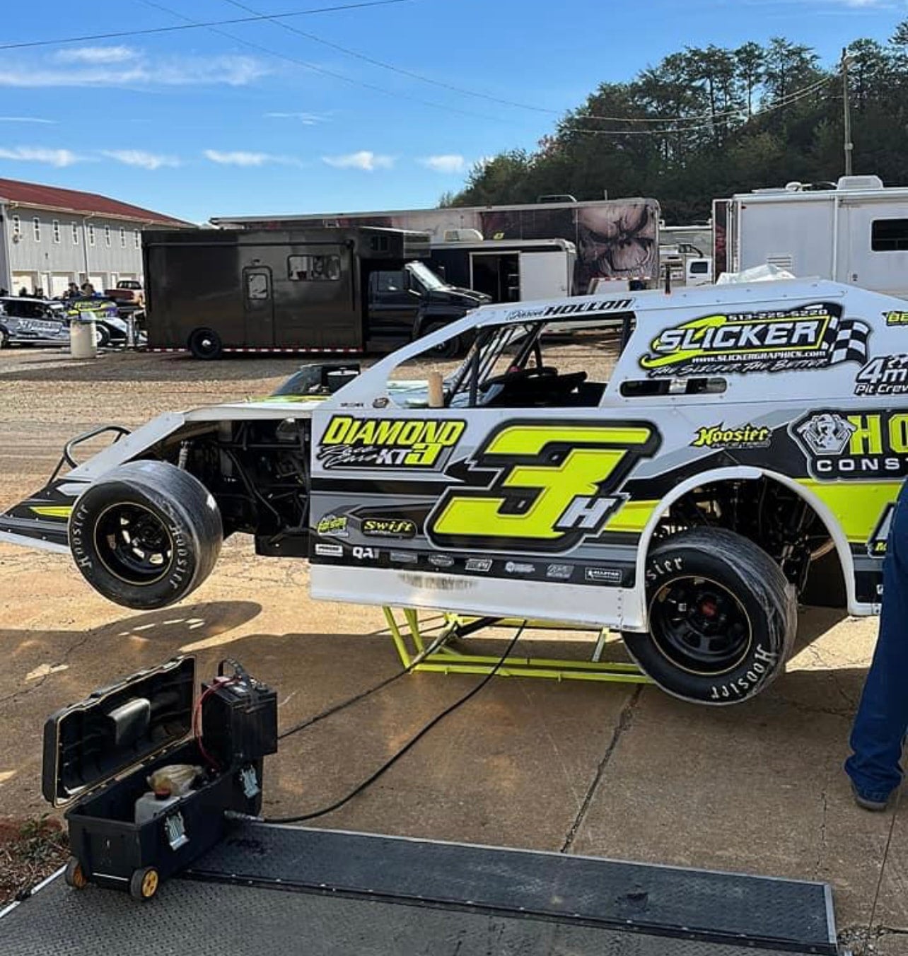 Tall Boy Race Car Pit Lift | Hubbco Racing Products