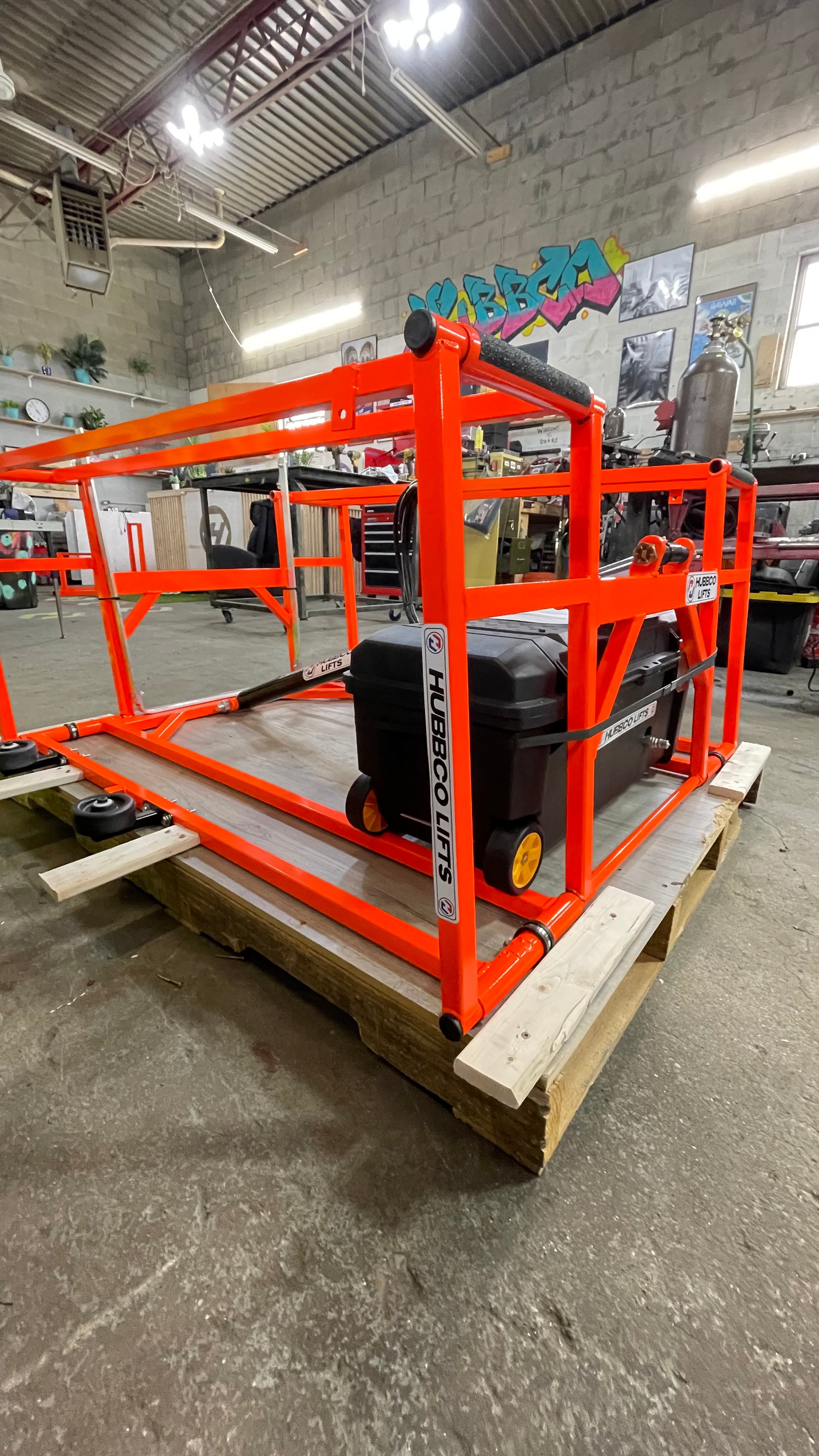 Tall Boy Race Car Pit Lift | Hubbco Racing Products